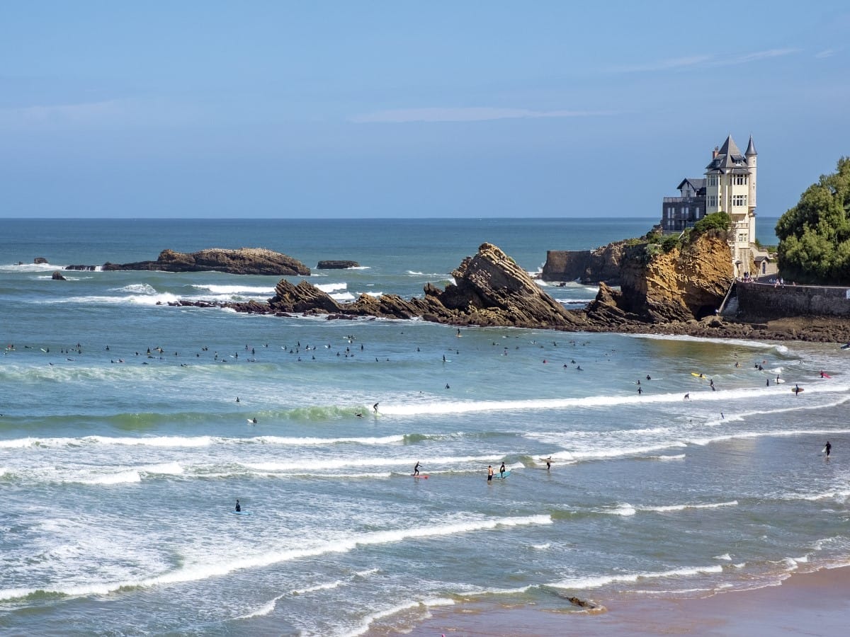 Surfing France - ULTIMATE Guide / All Spots [2025] - Surf Atlas